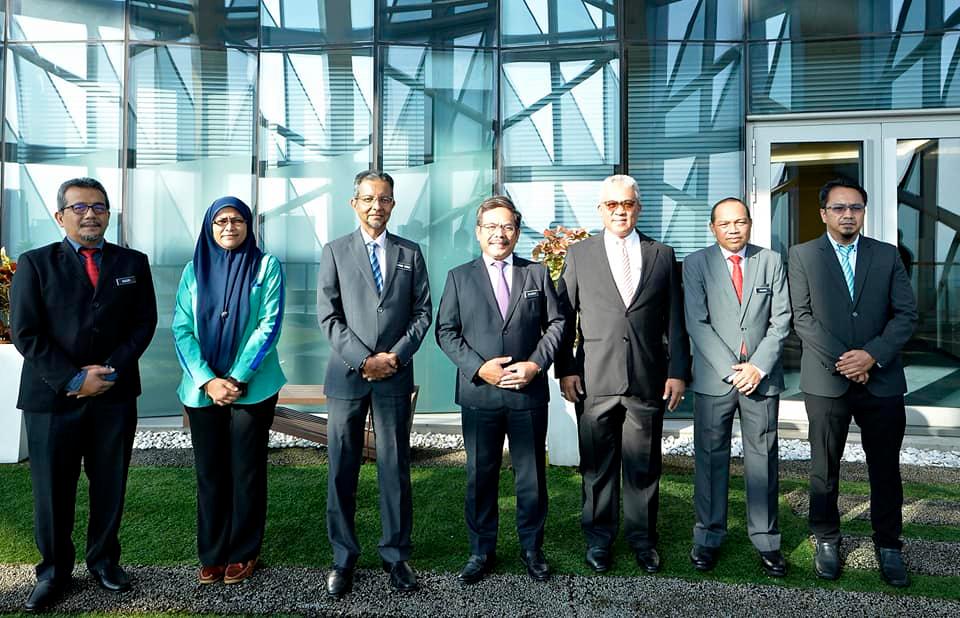 ICoN UMP - Kunjungan Hormat Dan Pertemuan Naib Canselor UMP Bersama ...