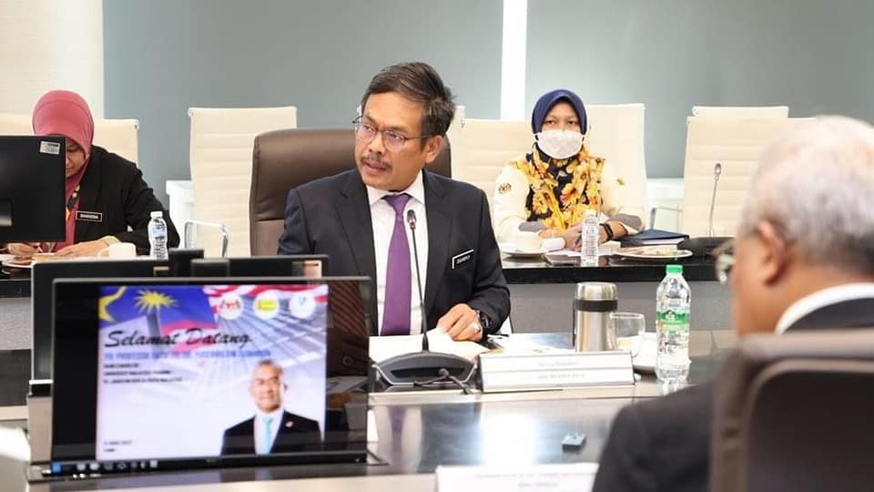 ICoN UMP - Kunjungan Hormat Dan Pertemuan Naib Canselor UMP Bersama ...